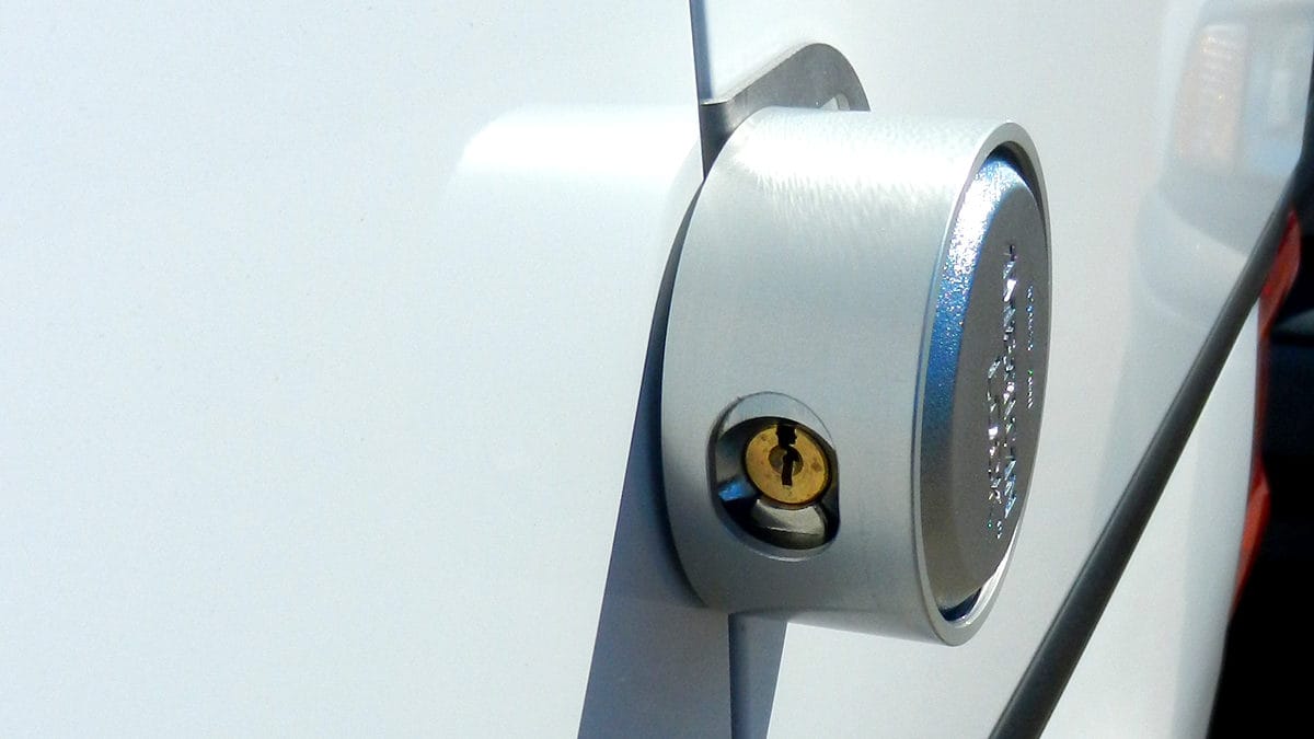 SECURITY LOCKS FOR VANS